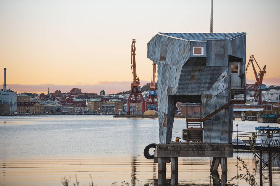 Cool down in the pool or heat up in the sauna in Frihamnen, Gothenburg ...