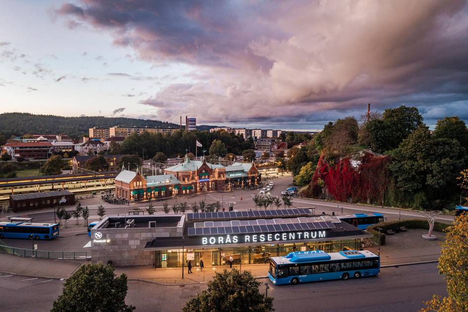 Public transport in Sweden – buses, trams, ferries & more | Visit Sweden